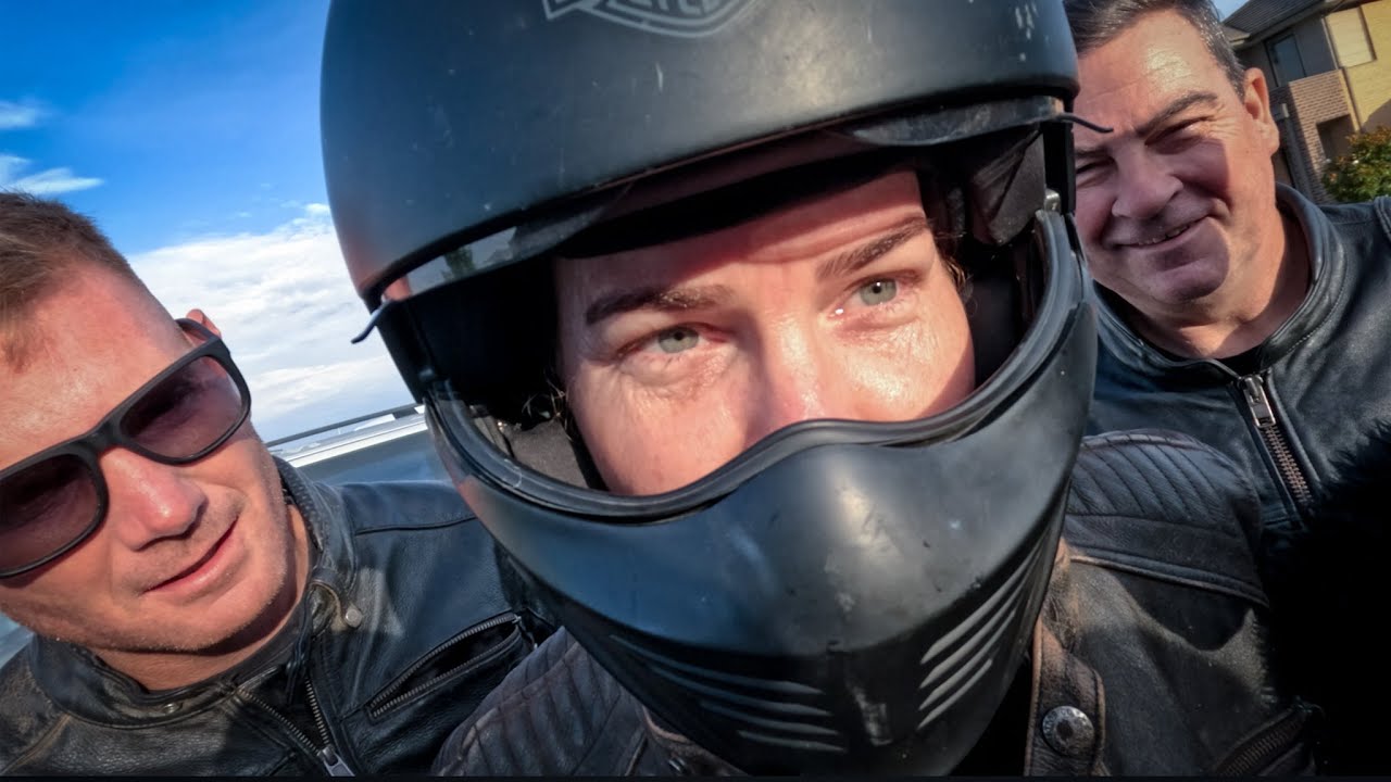 The special house guest (last Million Dollar Bogan Lifeline ride) - YouTube