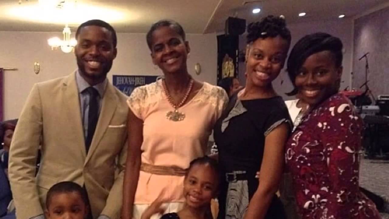 Lady Lois Rochford celebration - YouTube