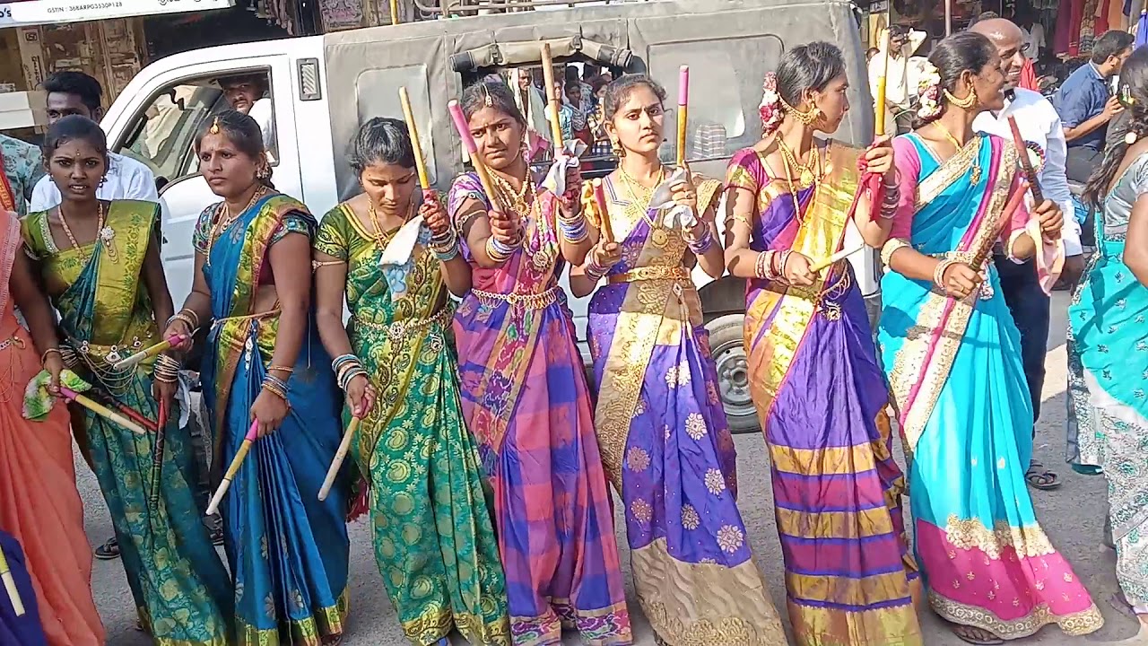 KNR college Bathukamma celebration 2018 - YouTube
