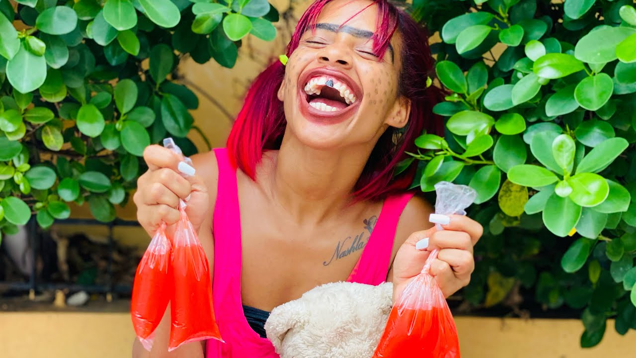 Laly La Fea (vendedora de Helados)🍧😂 - YouTube