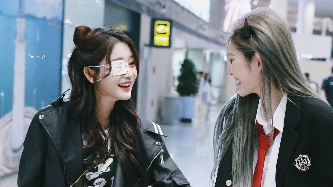 SNH48 Wang Yi and Zhou Shi Yu Sweet Moments During Best Partner 3 Tour ...