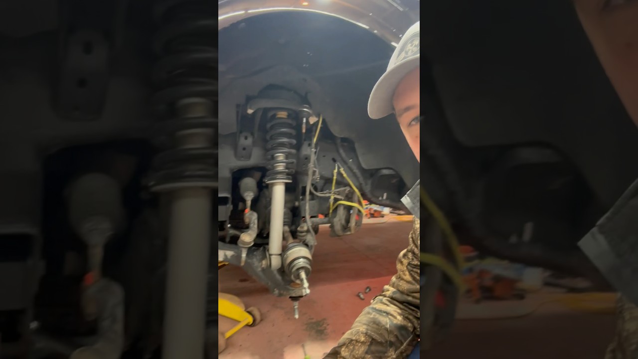 F150 4wd repair and front axles - YouTube