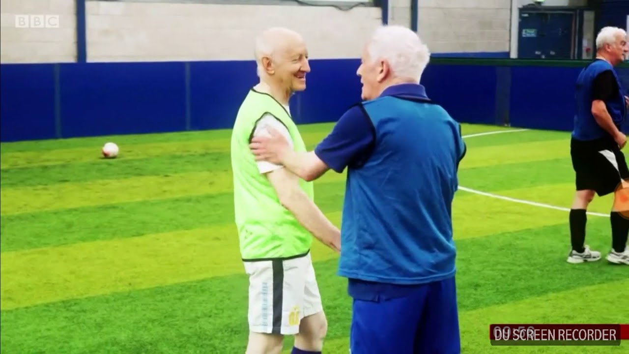 Tom Charlton walking football 2018 - YouTube