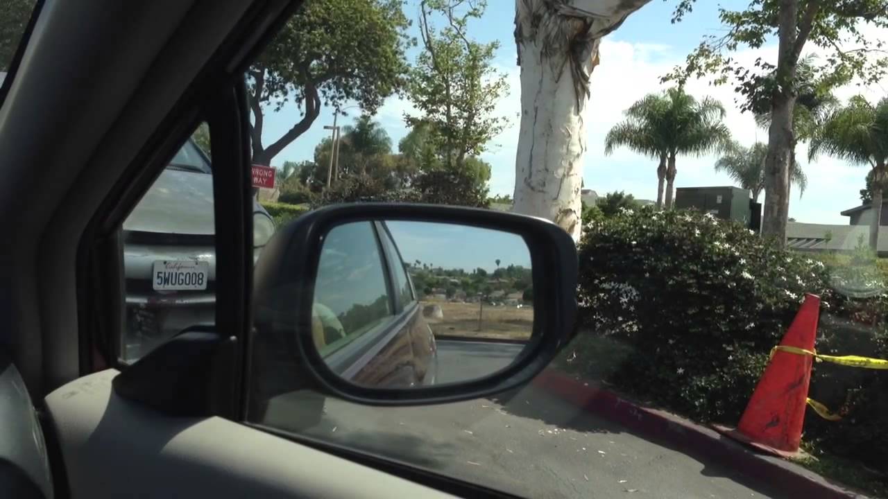 Do not block intersection. - YouTube