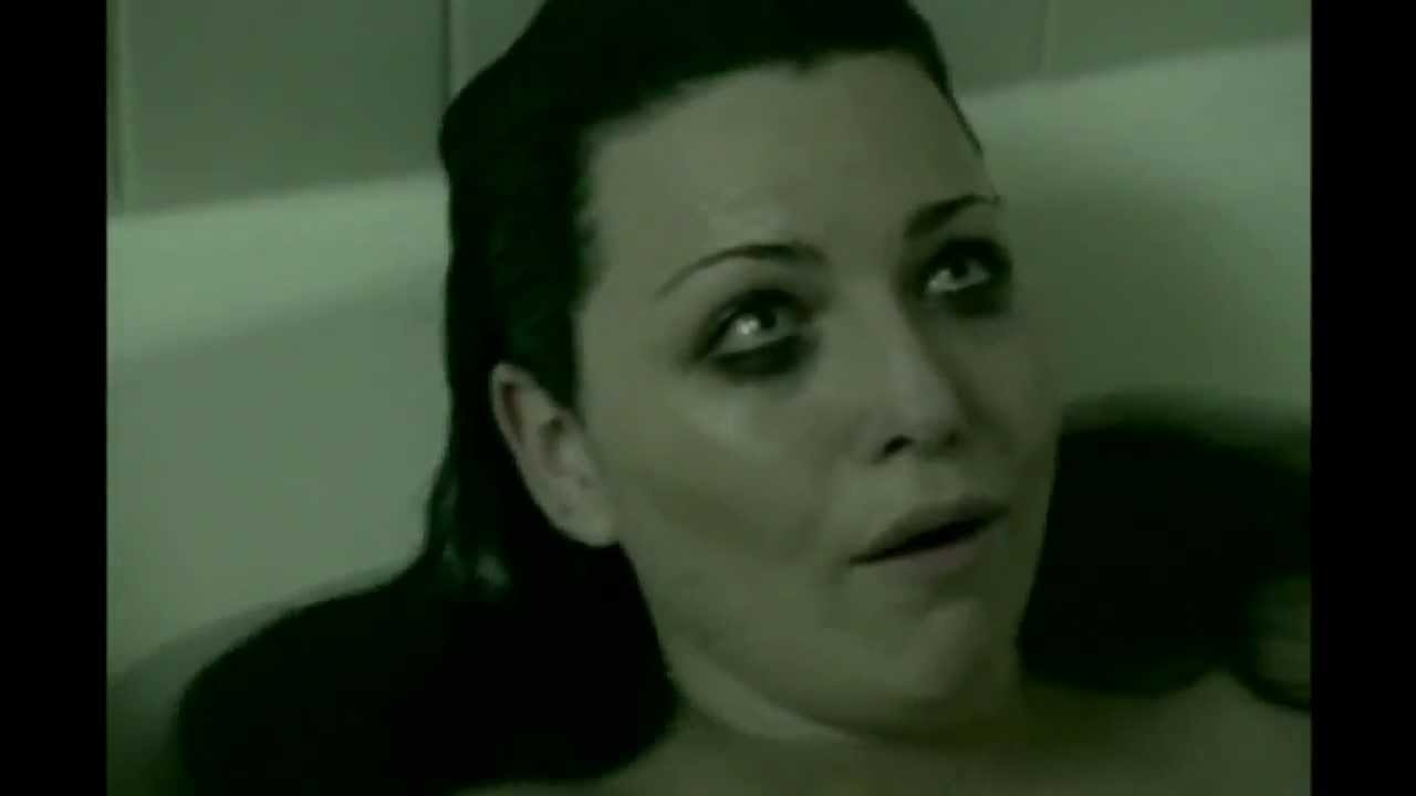 Evanescence - Everybody's Fool (Music Video) HQ - YouTube
