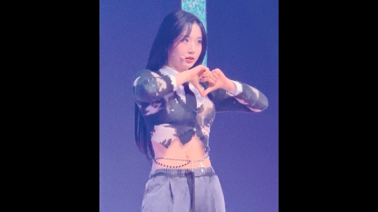 230320 NMIXX HAEWON (엔믹스 해원) - Love Me Like This 4K FANCAM | TY0614 ...