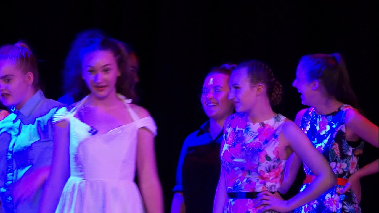 Razzamataz Theatre School Sheffield City Hall Show 2018 - YouTube