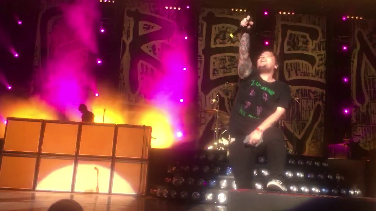 Green Day show in Indianapolis sends good vibes to nearly everyone
