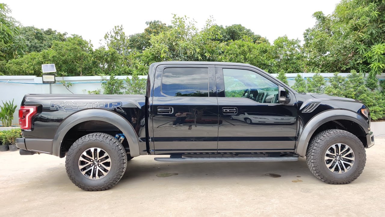 Wow! Ford Raptor Black Color | Ford Off Road Performance - YouTube