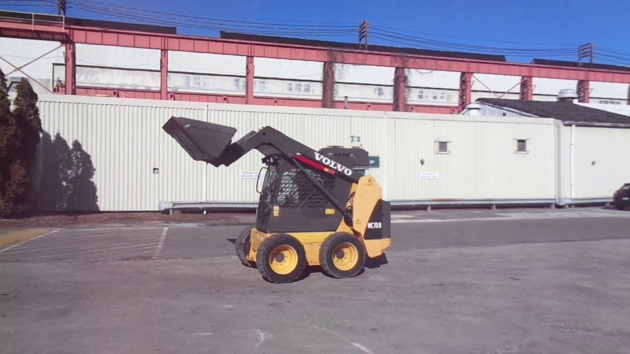 Volvo MC70B Skid Steer sn 299 - YouTube