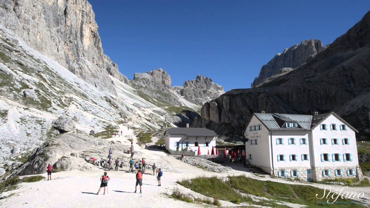 Lago di Fedaia - Rifugio Vajolet - Torri del Vajolet e il rifugio Re ...
