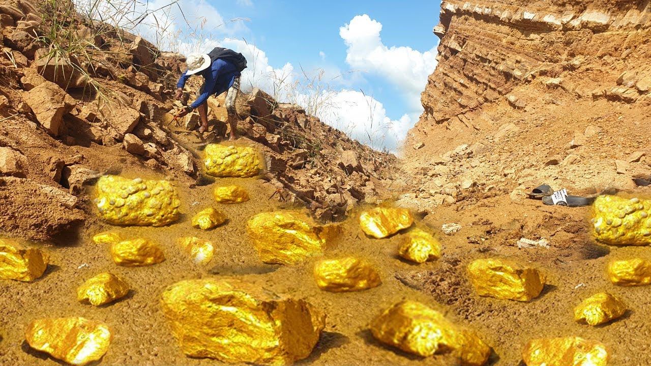 OMG Lucky Lucky Day! Mining Gold - Finding and digging gold. - YouTube