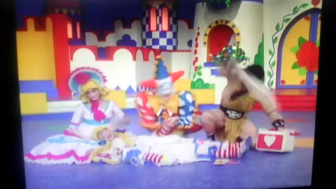 The Toy Castle Looby Loo Song Part 2 Computer Version - YouTube