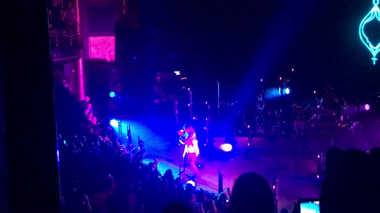 Tove Lo - Habits (Stay High) Full Song live Lady Wood Tour Massey Hall ...