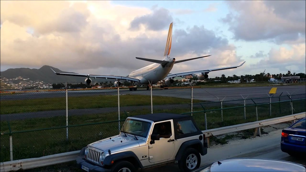 The best Air France Airbus 340 take off Sint Maarten / St Maarten Maho ...