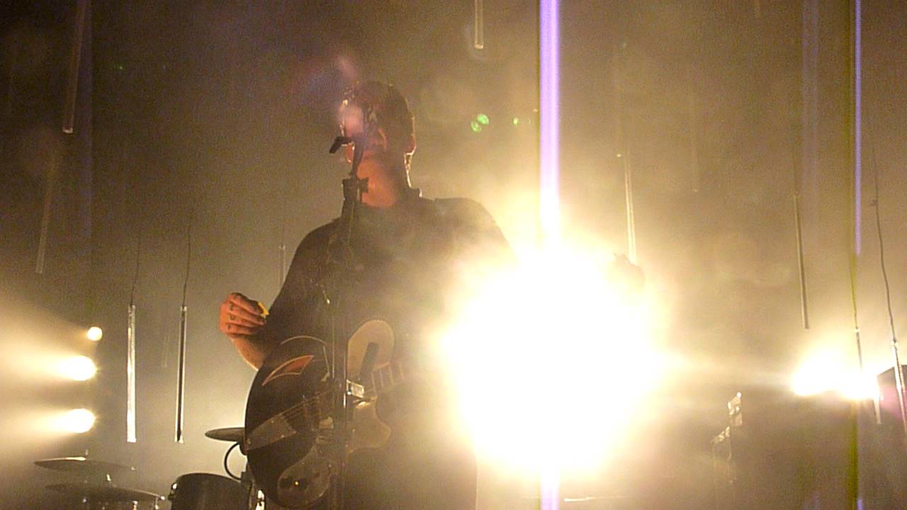 Queens of the Stone Age - Burn the Witch @ Trix Antwerpen 24/5/2011 - YouTube