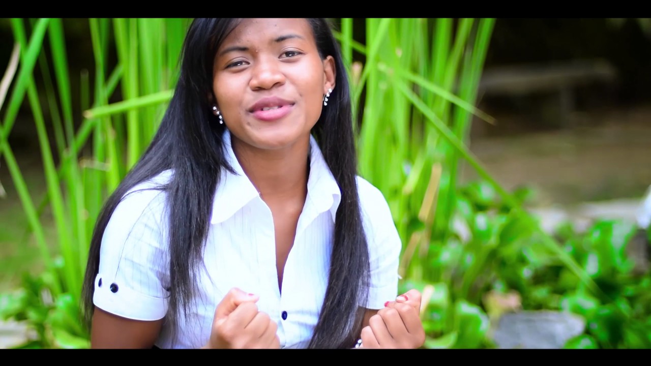 FENONIAINA "Aia ianareo" By Tojo Rinasoa Nouveauté 2017 HD - YouTube