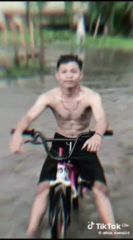 mandi hujan bersama pingky boy #hayminofficial #shors - YouTube