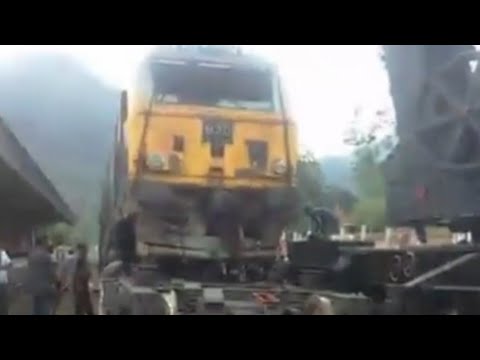 Revamping of an engine manufactured by Alstom using a steam crane that ...