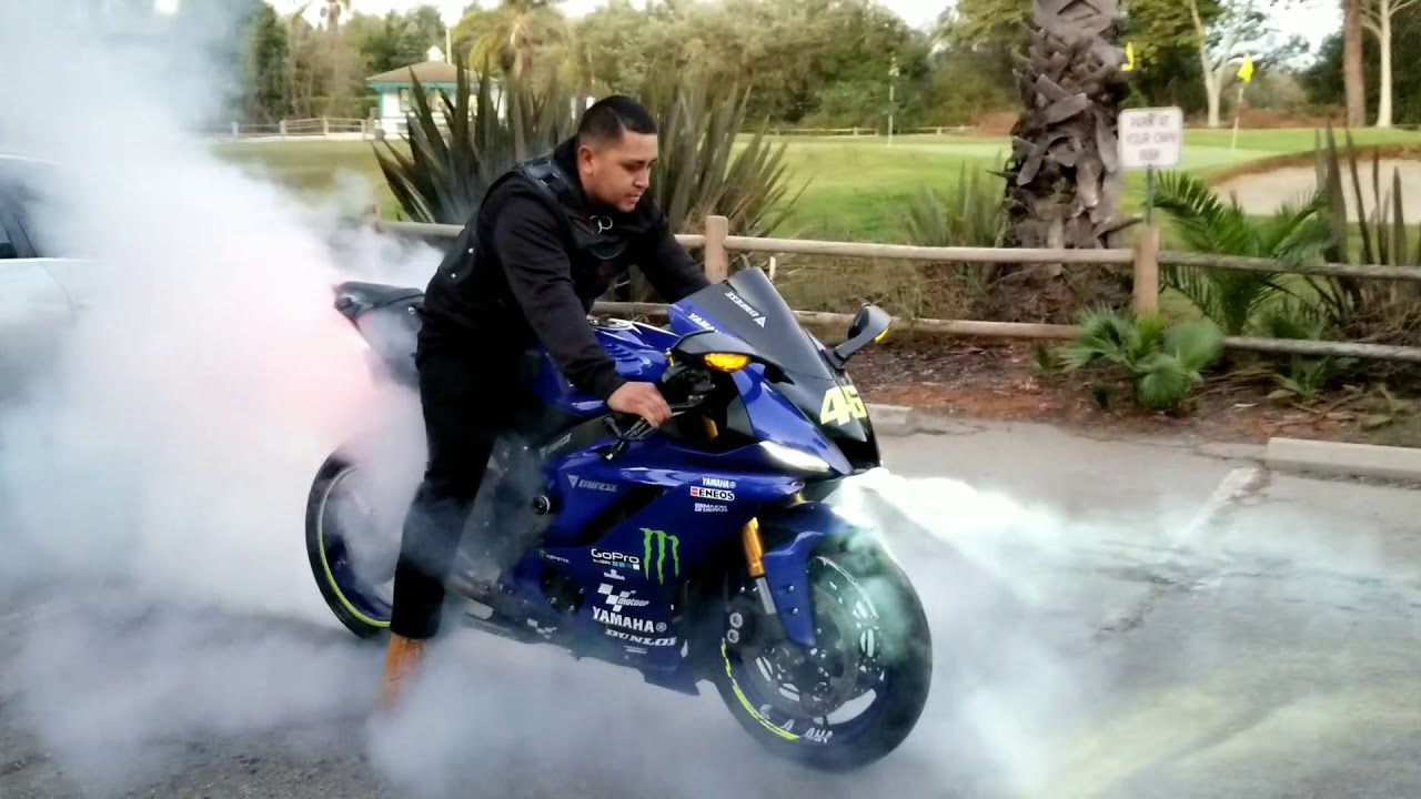 2019 yamaha r6 burnout - YouTube