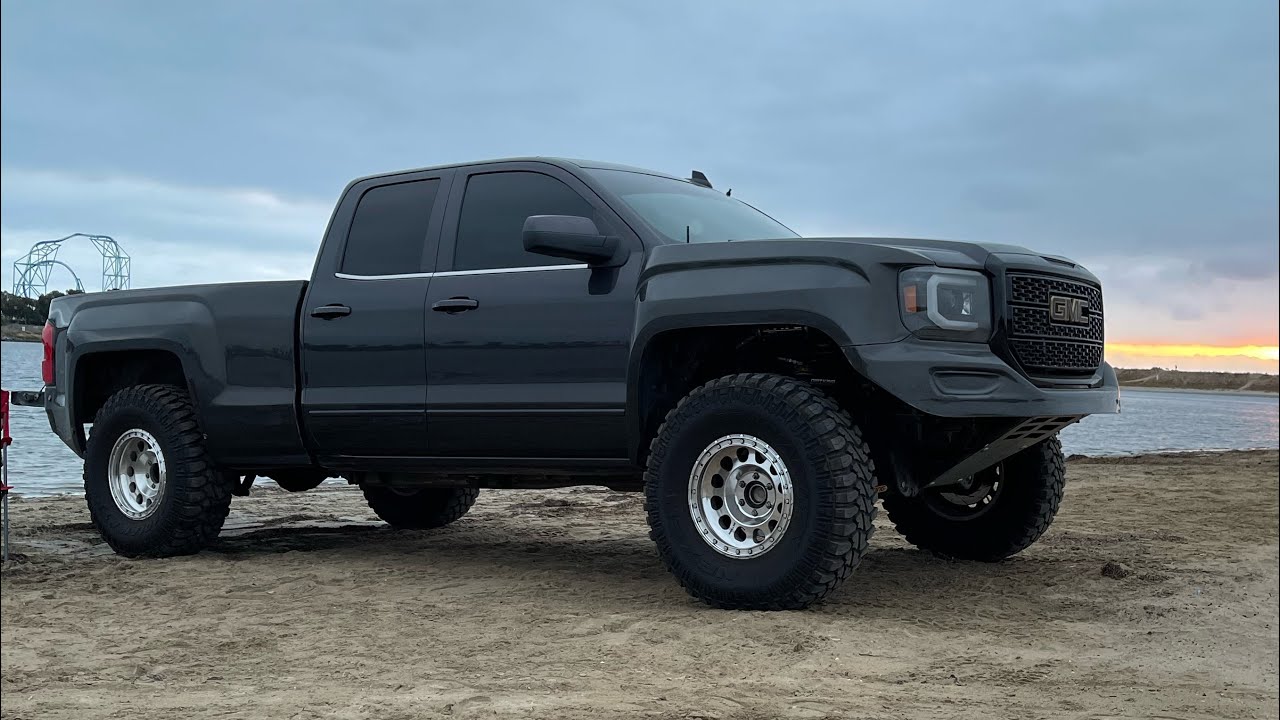 Installing New Method beadlocks and Nexen Roadian MTX 37s! - YouTube