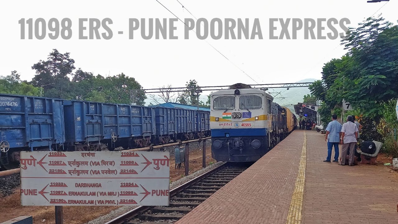 11098 Ernakulam - Pune Poorna Express arrival in Karwar Station # ...