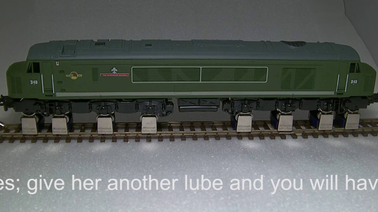 437 Mainline OO Class 45 Type 4 in BR Green - YouTube