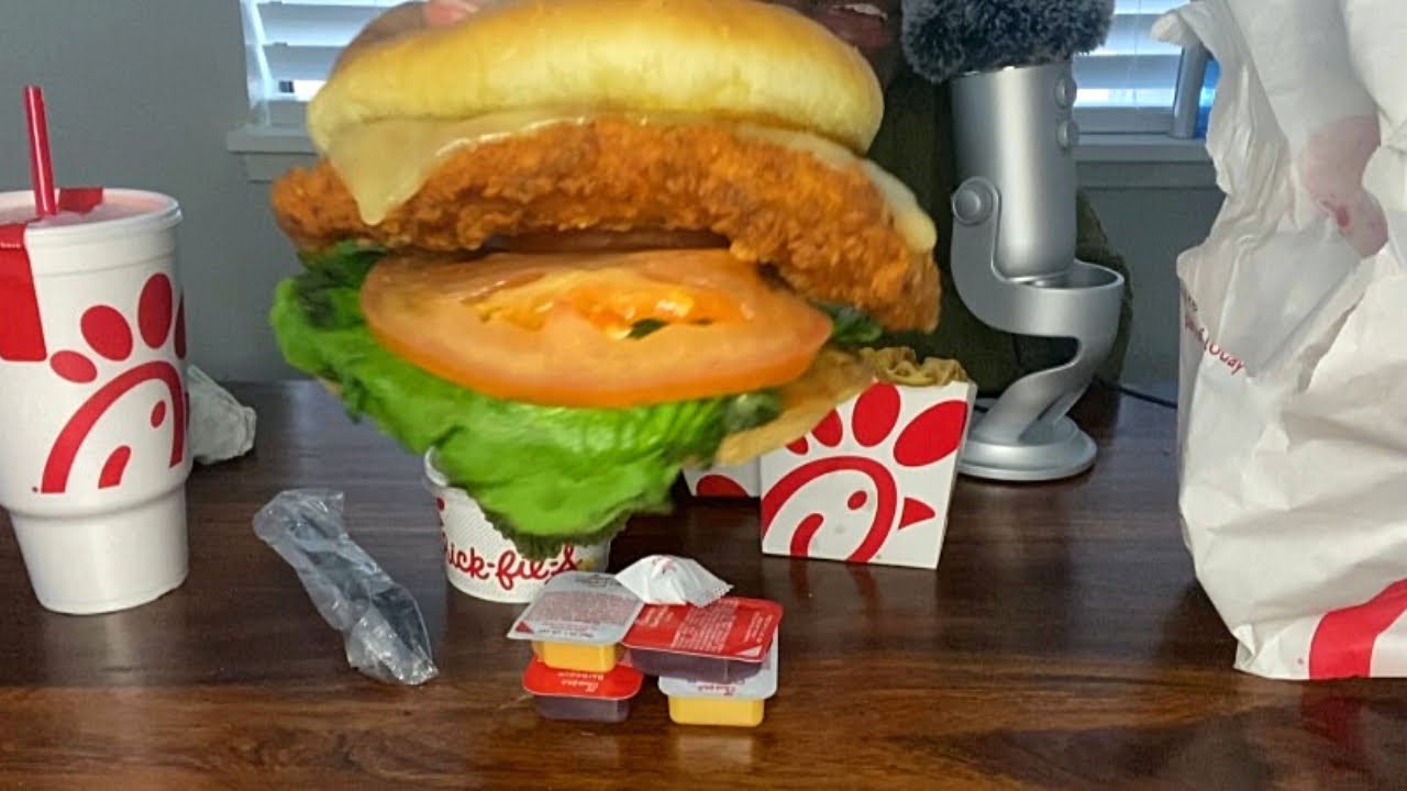 🐔ASMR🐔 Chick-fil-A Mukbang 🤤🍗 |Eating Sounds ️🤍 - YouTube