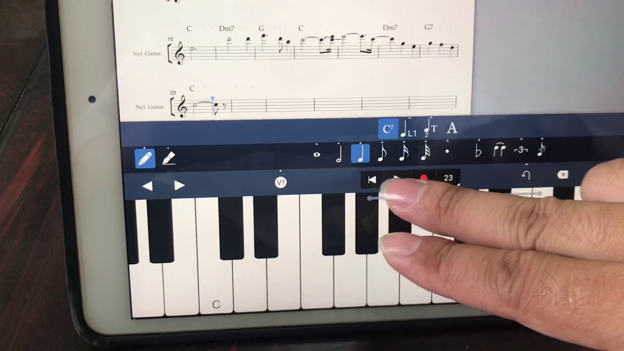 Symphony pro 5 & Keyboard wireless Korg - YouTube
