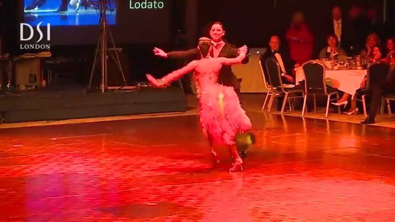 Giuseppe Esposito & Roberta Lodato - Universal Cavalcade 2015 - YouTube
