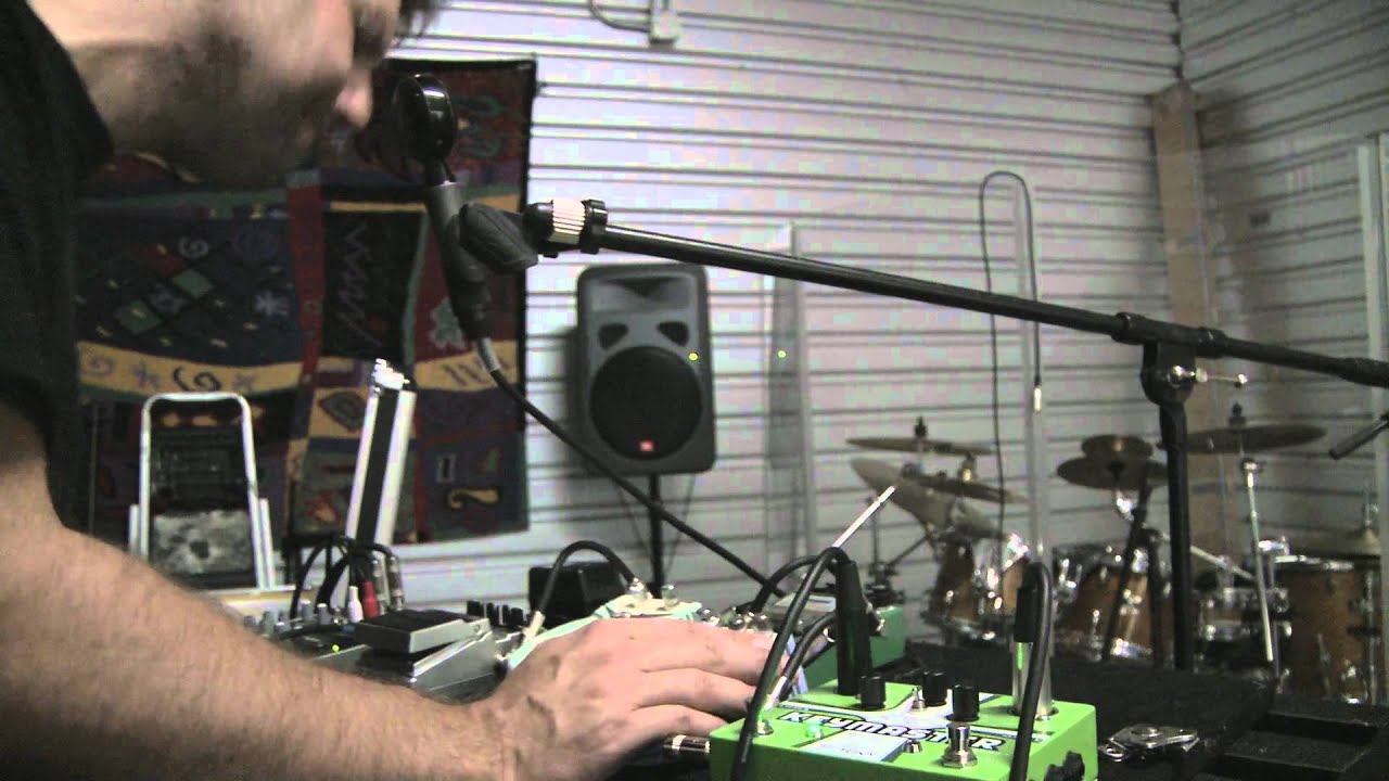 Loop Pedal Vocal FX w/ Pigtronix Keymaster - YouTube