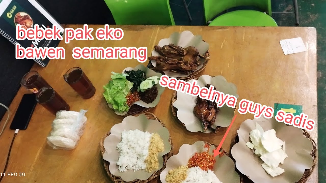 makan siang dulu di bebek pak eko deket terminal ambarawa jos gandos ...