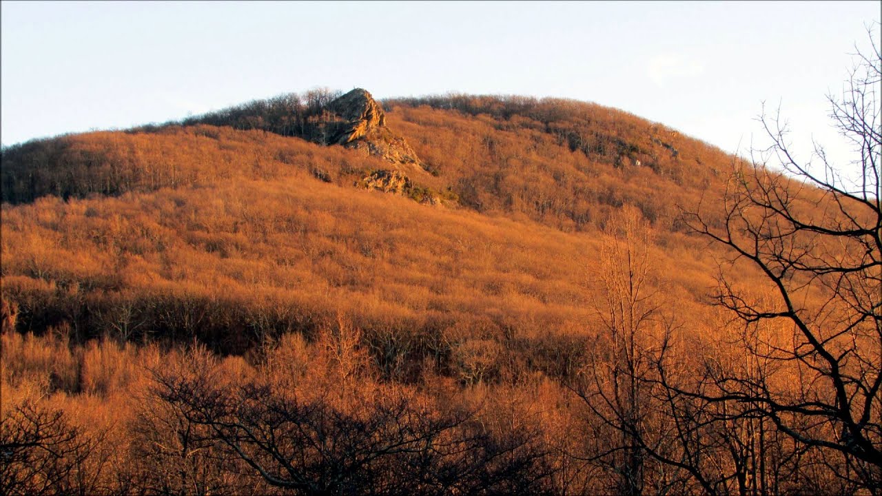 Hiking Humpback Rocks on the Virginia Blue Ridge Parkway - YouTube