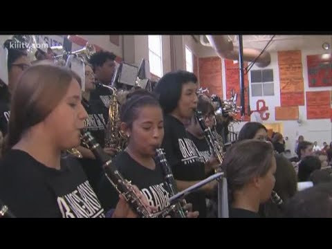 Band of the Week: Orange Grove Bulldogs - YouTube