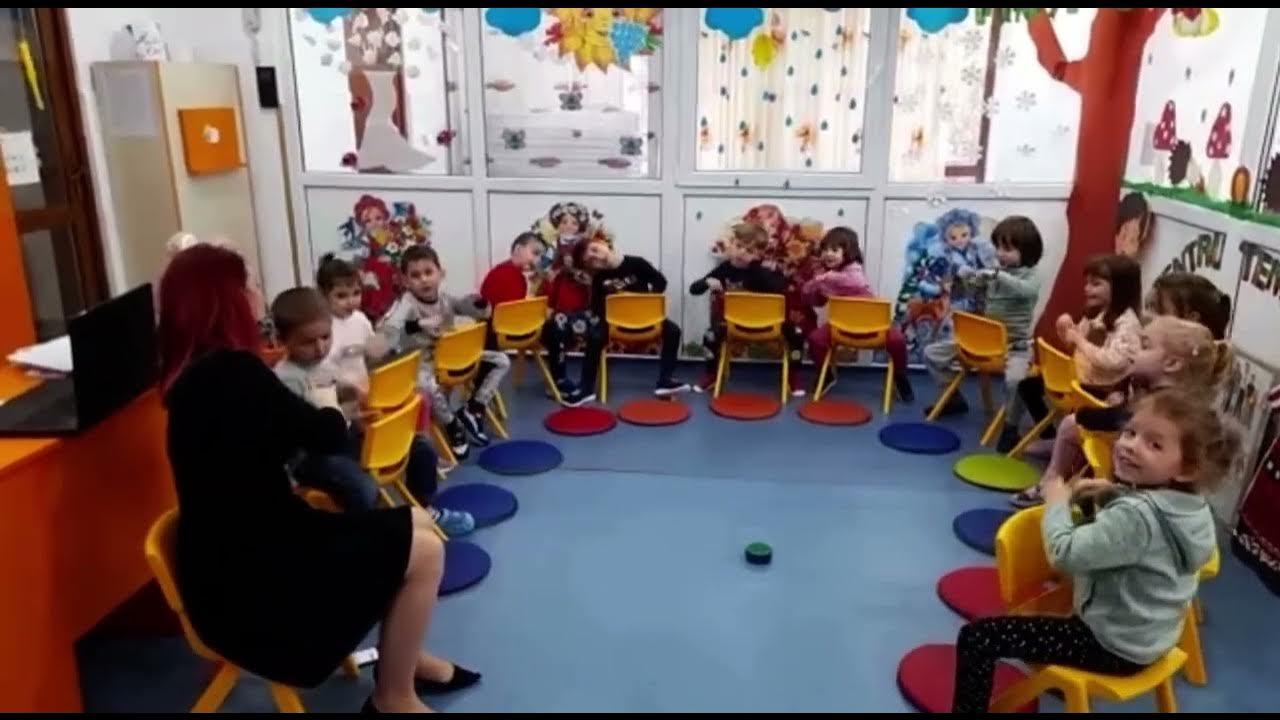 Cantecul castanelor || Cantec de toamna || Cantece pentru copii cu miscari - YouTube