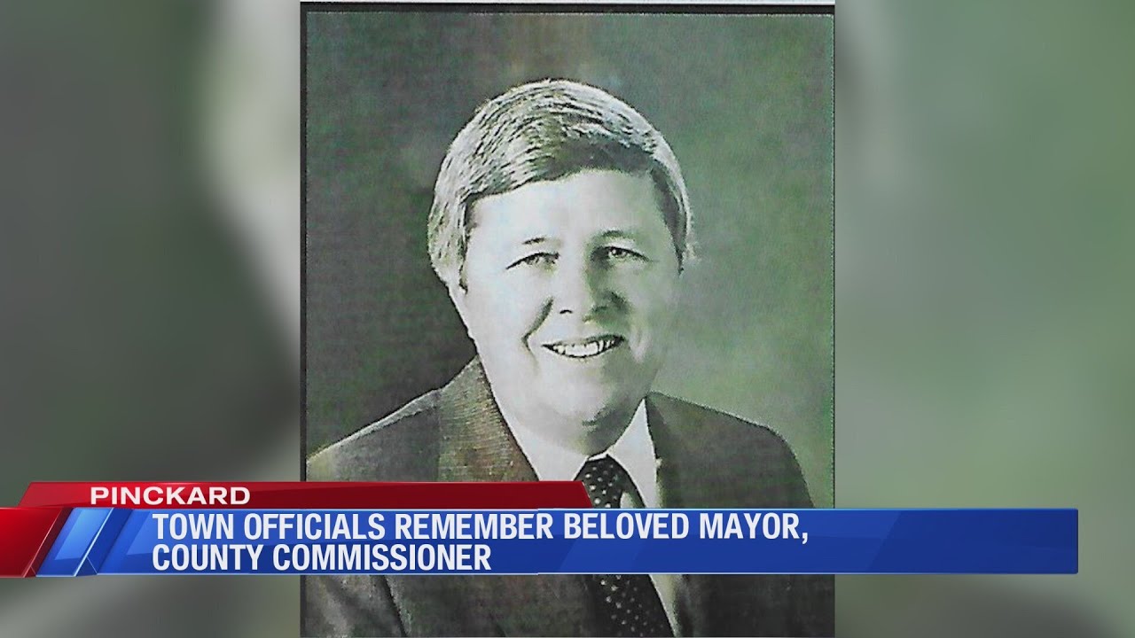 town officials remember beloved mayor, county commissioner - YouTube