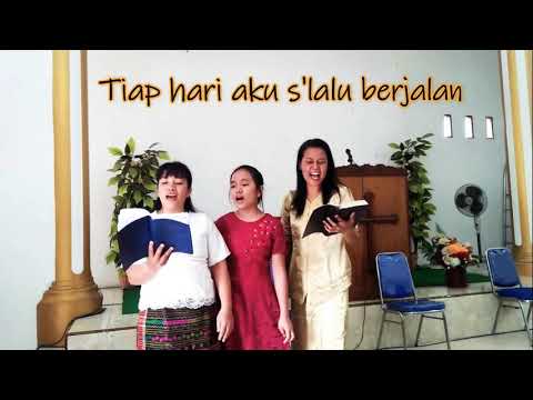 Lagu Sion No. 449 Tiap Hari Aku S'lalu Berjalan (Day by Day), Lagu Rohani, By New Trio Bukit Karmel
