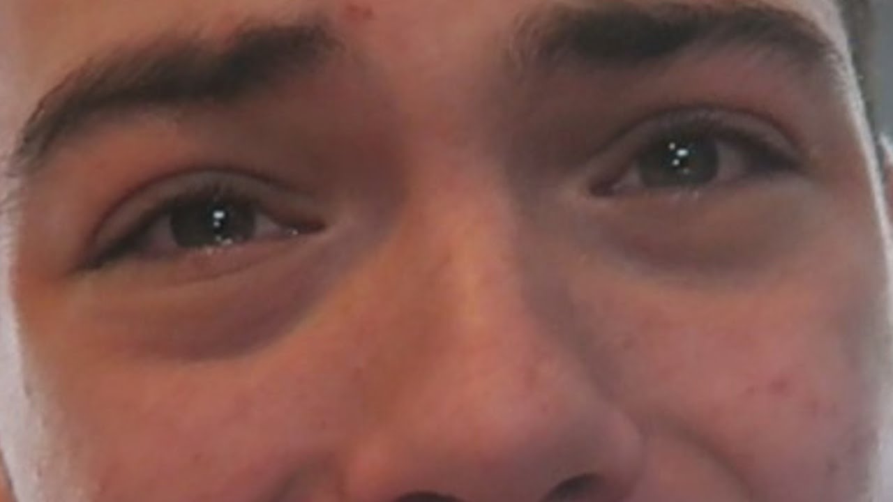 GAMING NERD CRIES ON YOUTUBE - YouTube