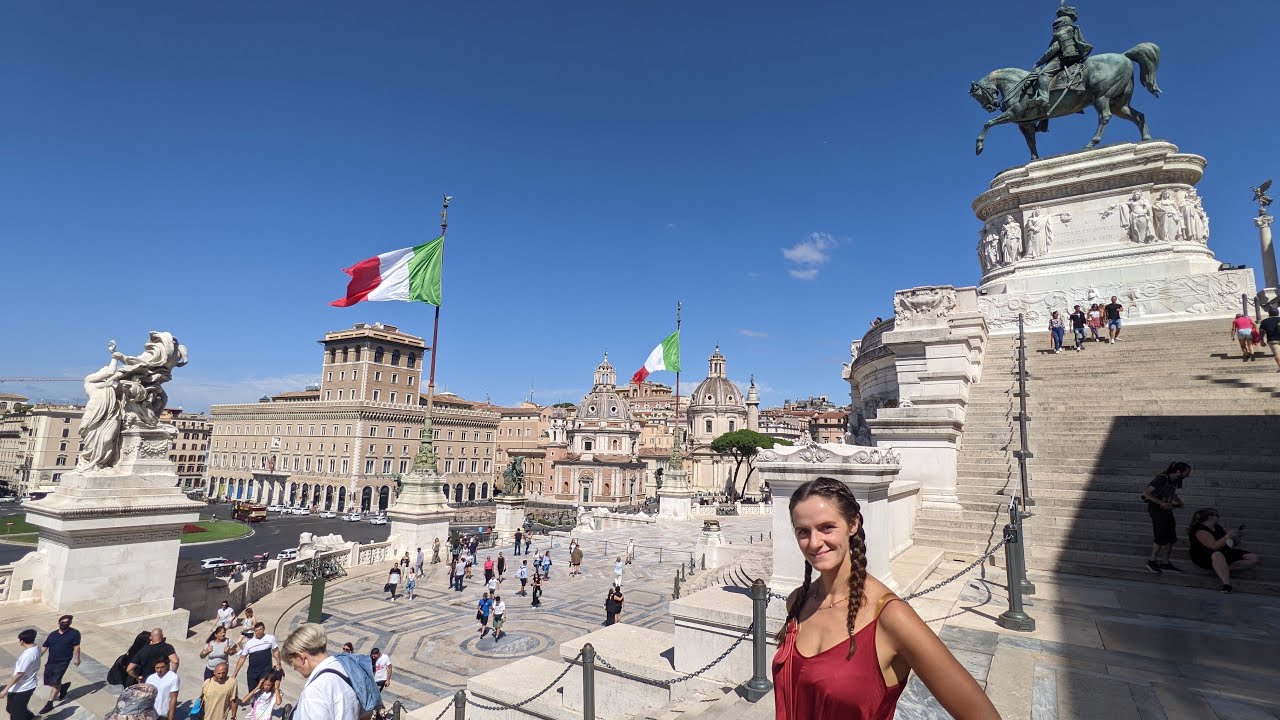 Colosseum and Cannolis in Rome - YouTube