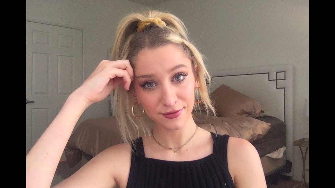 Random lil going live putting on my makeup lol - YouTube