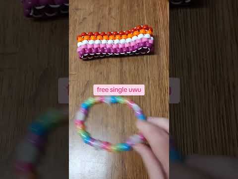 Lesbian Kandi cuff for Etsy 😍 #pride #lesbian #kandicuff #kandisingle #kandikid #ponybeads #pride