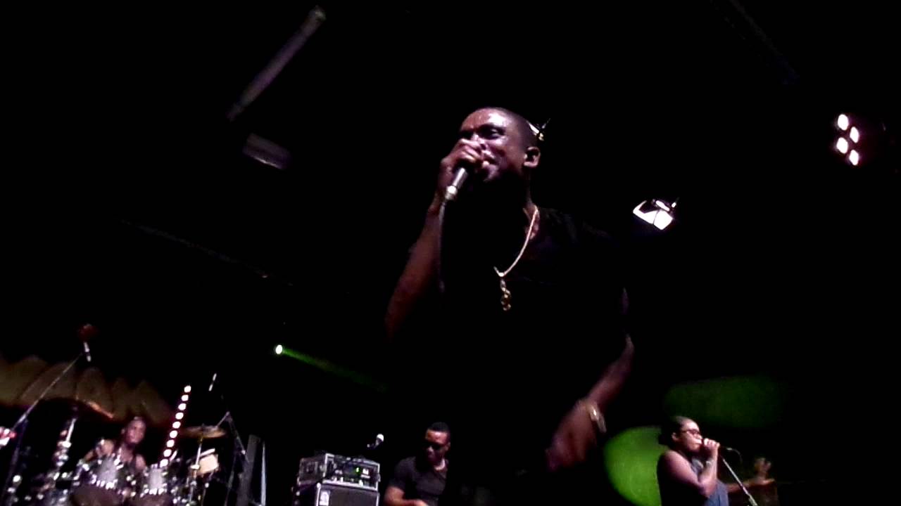 Christopher Martin "Paper Loving" Live in YAAM 29.06.2016 - YouTube