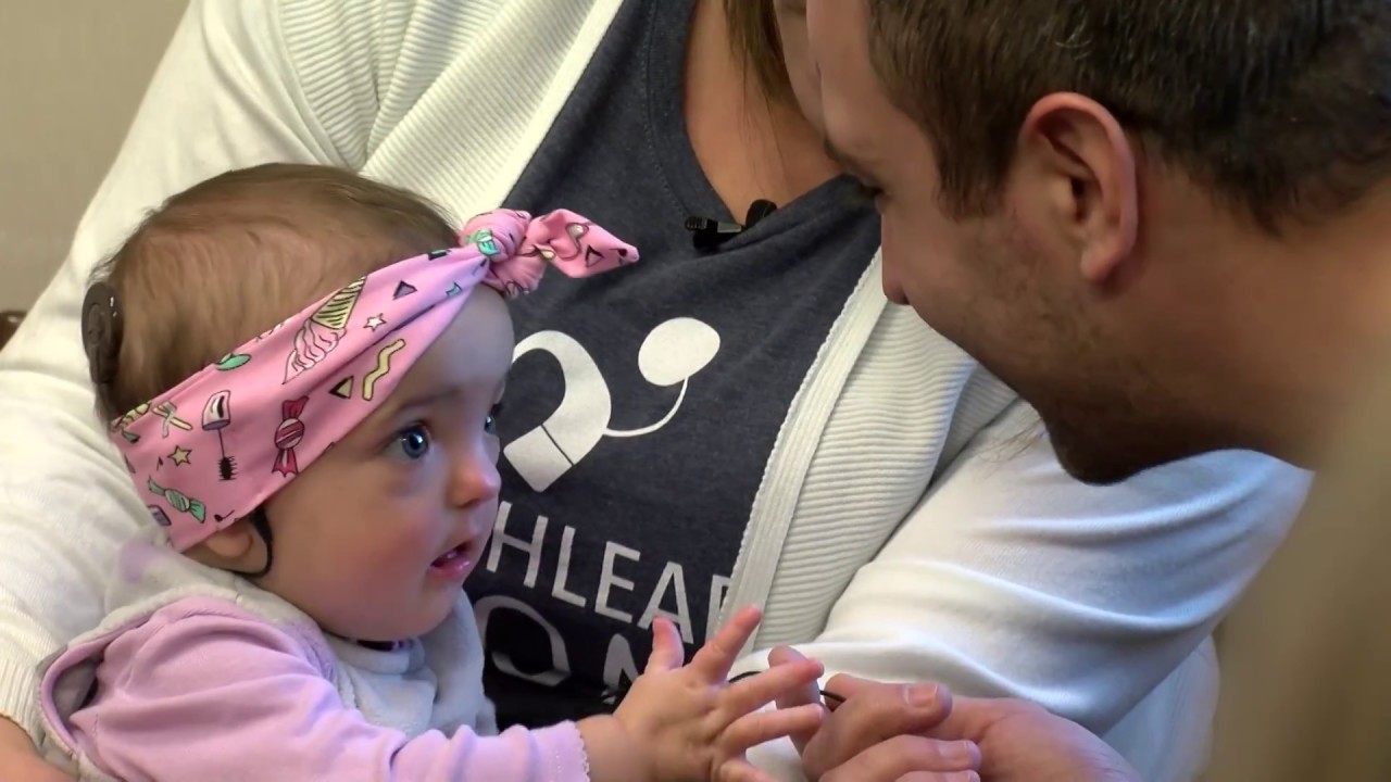 Baby Aida reacts to hearing her parents' voices for the first time ...
