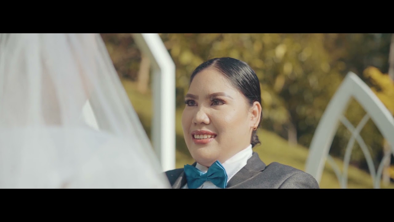 Reverse Wedding Dress - YouTube