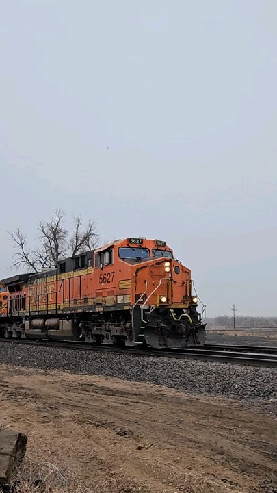 Noseless BNSF 5627 AC44CW and 2nd Out SD70MACe Leads Coal Train South! - YouTube
