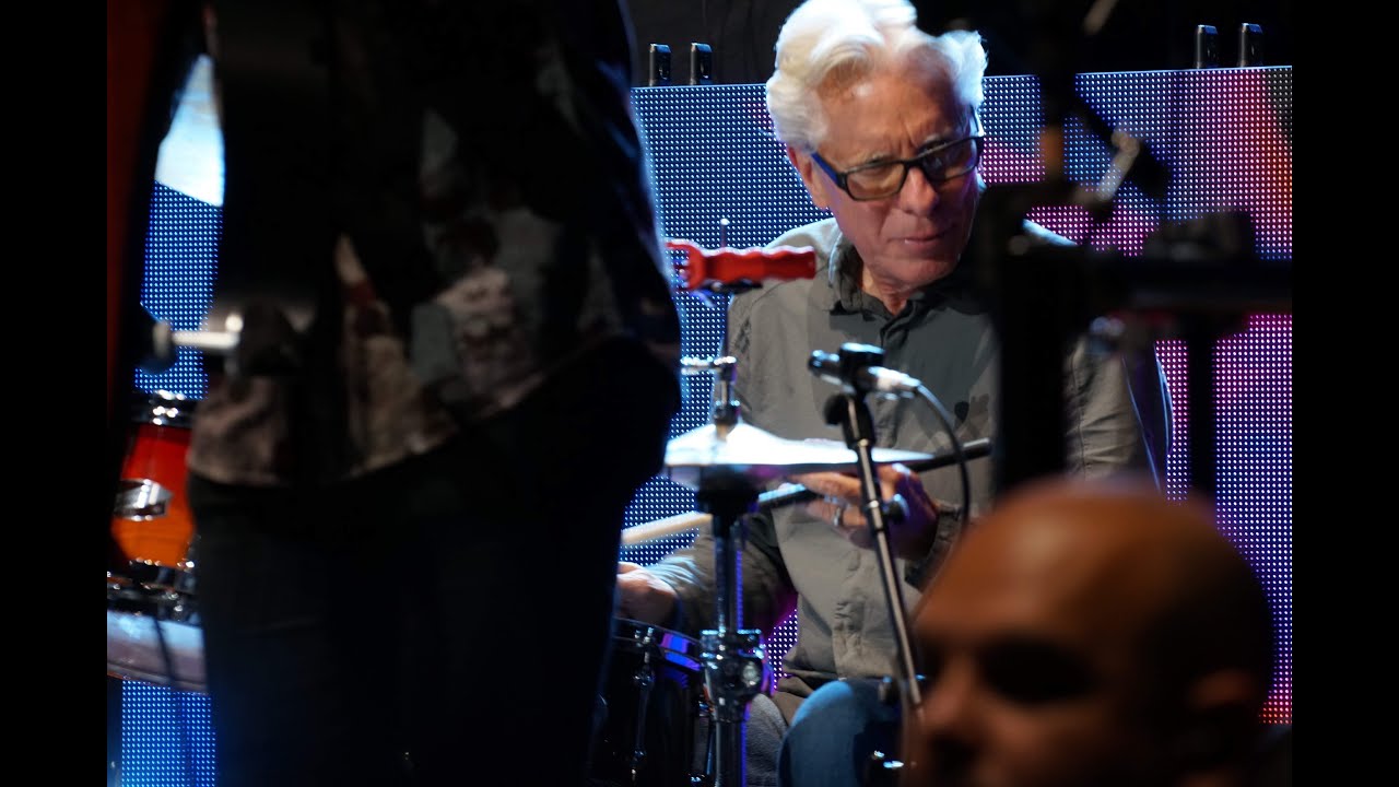 Jamie Oldaker Crossroads Guitar Festival 2019 - YouTube