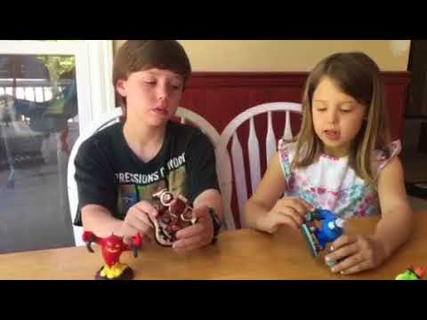 A and B open new Prodigy Epics Big Hex and Arctursus - YouTube
