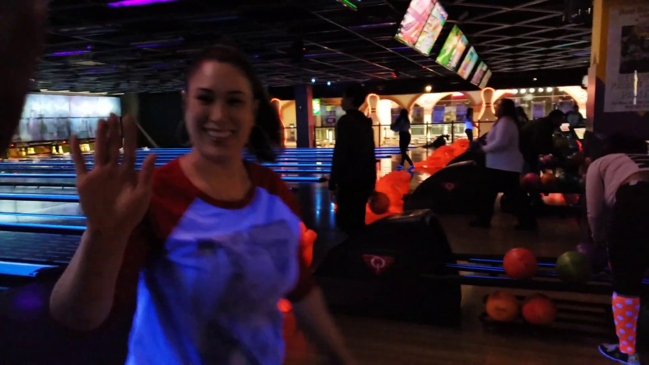 Vlog 0104 Bowling In New Roc City!! - YouTube