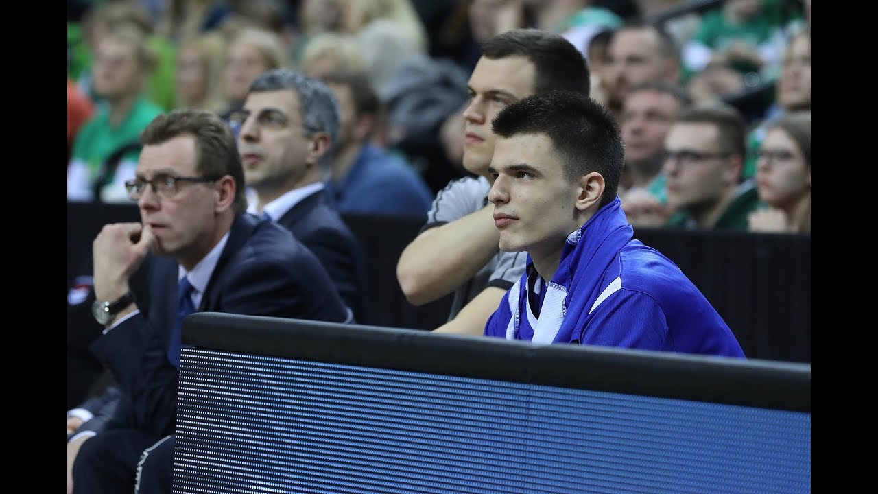 Buducnost's Zugic became youngest EuroLeague player ever! - YouTube