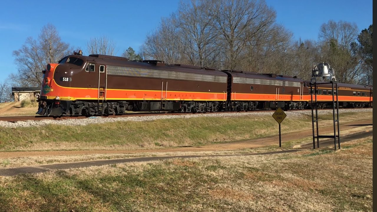 IOWA PACIFIC E UNITS BACK TO LIFE! (4K) - YouTube